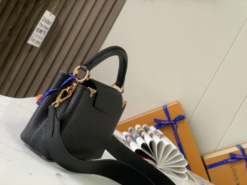 Top mirror Louis Vuitton Capucines BB Bags