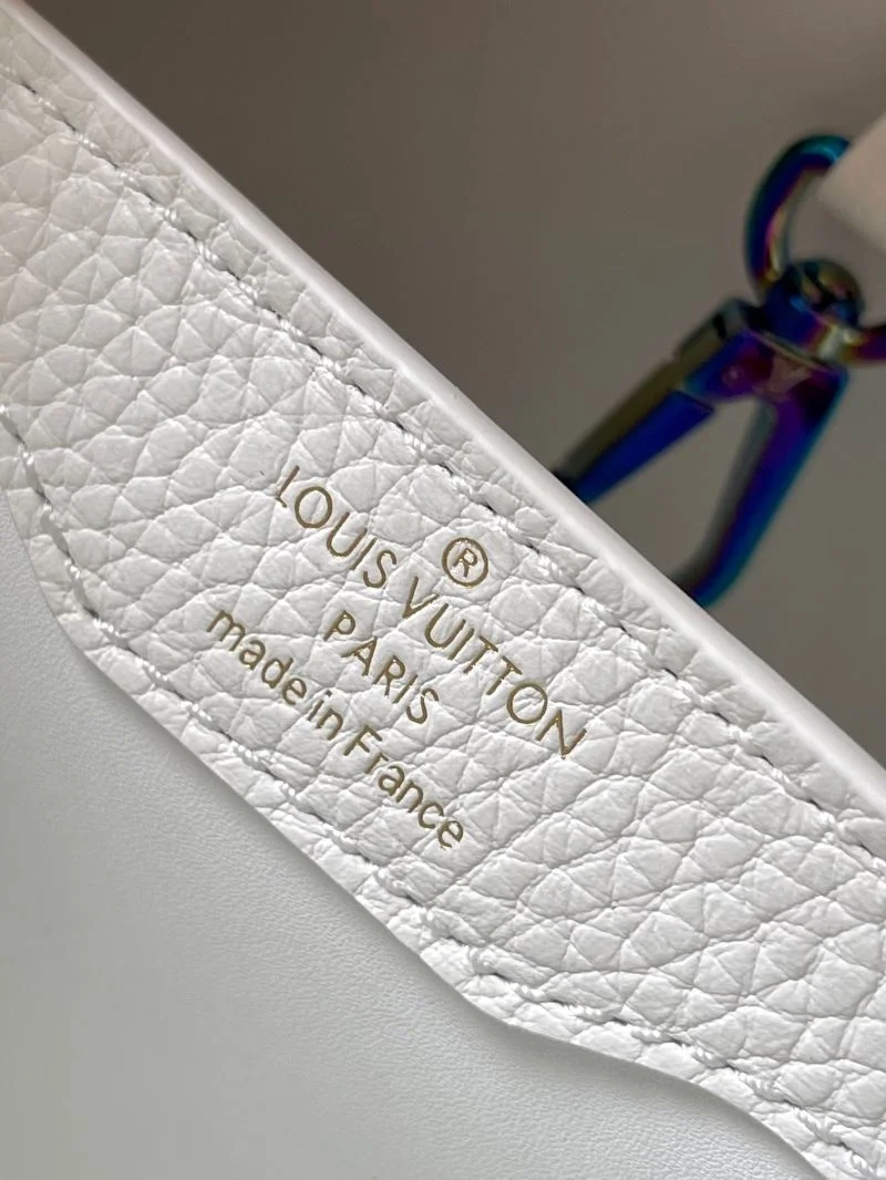 Exact replica Louis Vuitton Capucines BB Bags