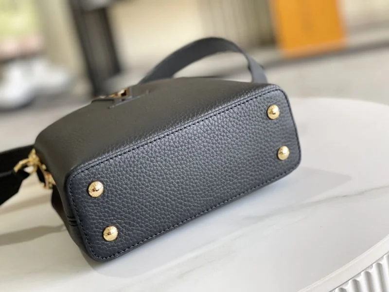 Precise copy Louis Vuitton Capucines BB Bags