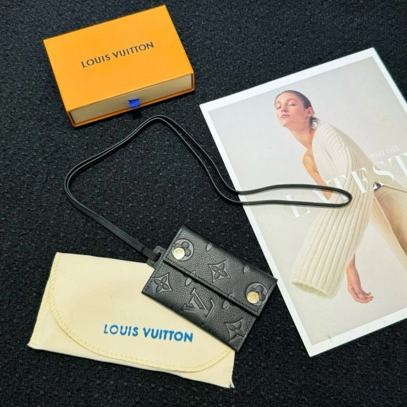 Accurate model Louis Vuitton Card Holders