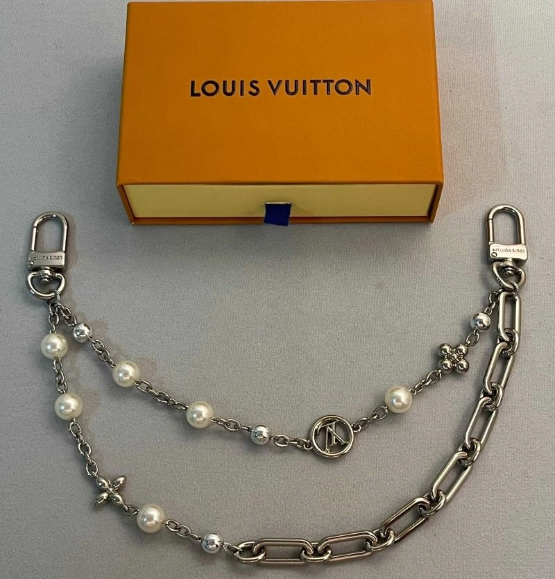 High fidelity Louis Vuitton Chains