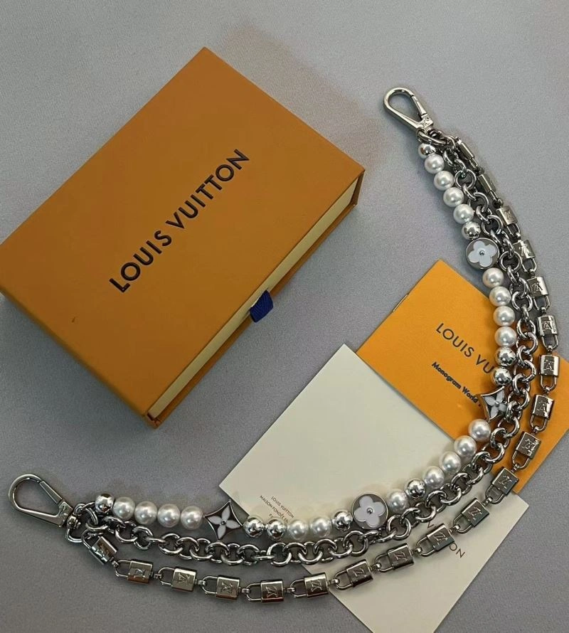 1:1 copy Louis Vuitton Chains