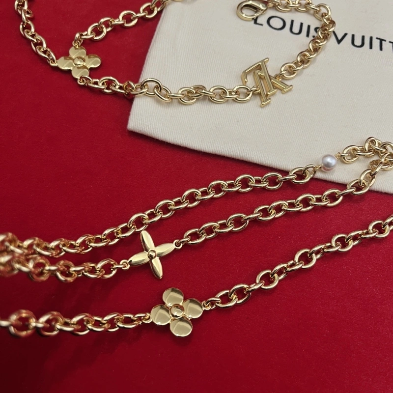Value-priced Louis Vuitton Chains