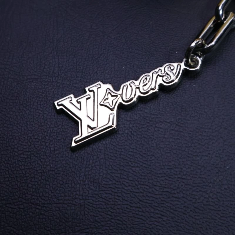 Bargain Louis Vuitton Chains