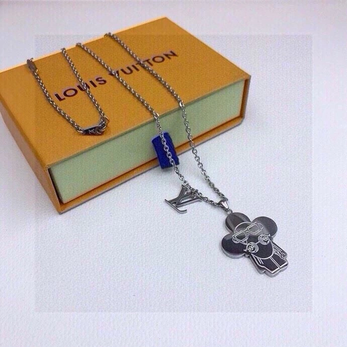 Bargain Louis Vuitton Chains