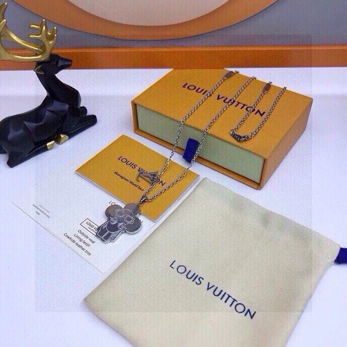 Bargain Louis Vuitton Chains