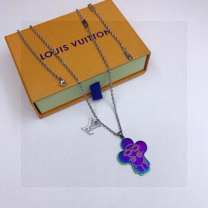 Cut-rate Louis Vuitton Chains