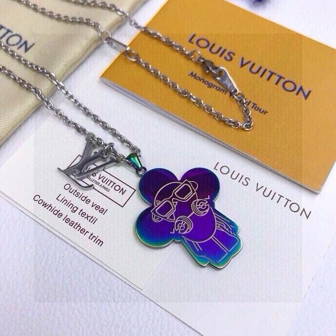 Cut-rate Louis Vuitton Chains