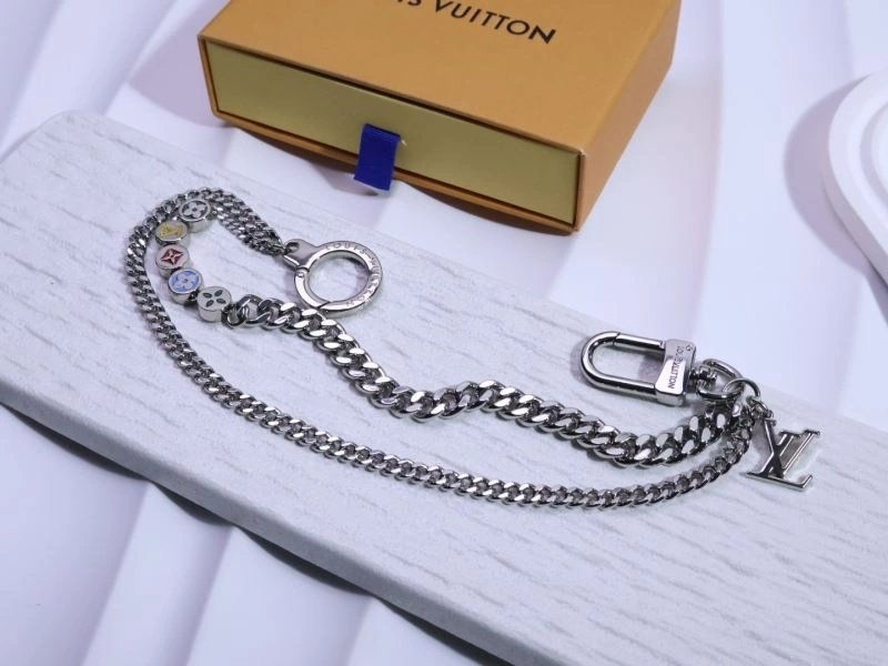 Discounted Louis Vuitton Chains