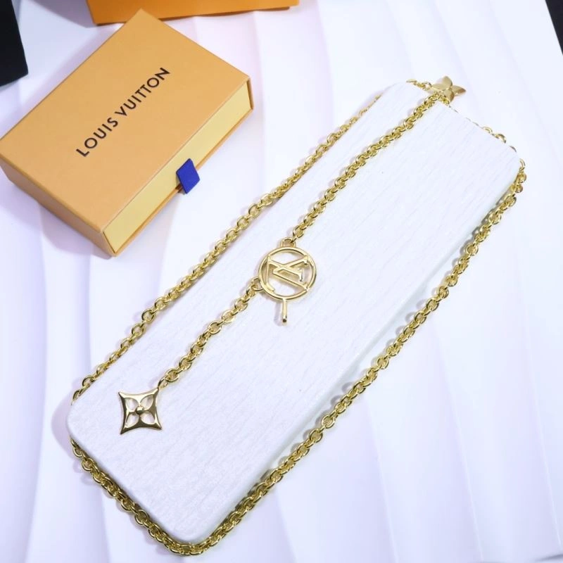 Indistinguishable Louis Vuitton Chains