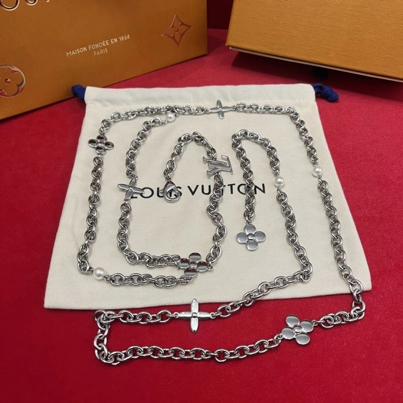 Louis Vuitton Chains