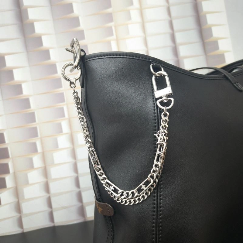 Louis Vuitton Chains