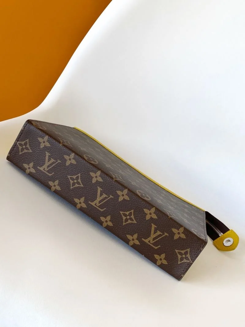 Factory-made Louis Vuitton Clutch Bags