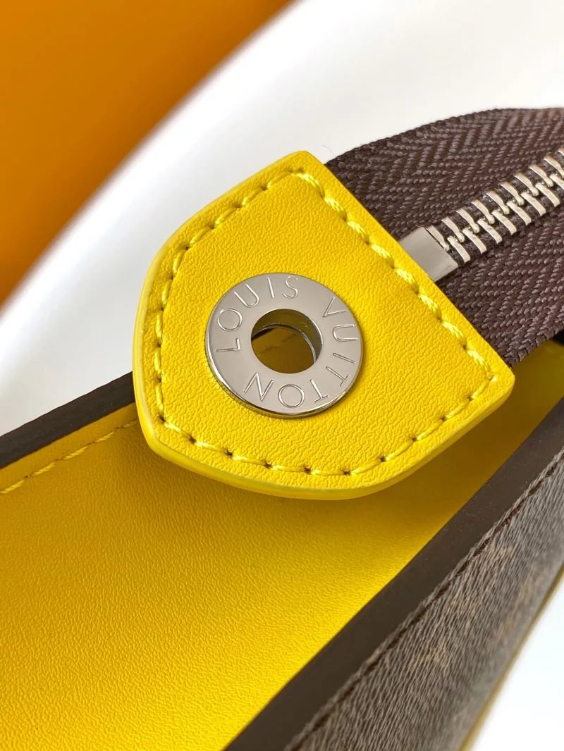 Factory-made Louis Vuitton Clutch Bags