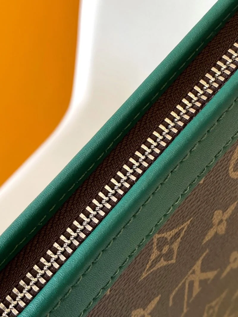 Legit Louis Vuitton Clutch Bags