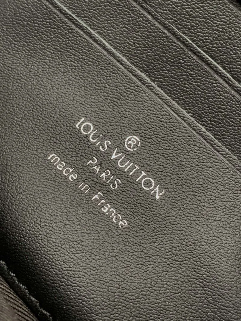 Cut-rate Louis Vuitton Clutch Bags