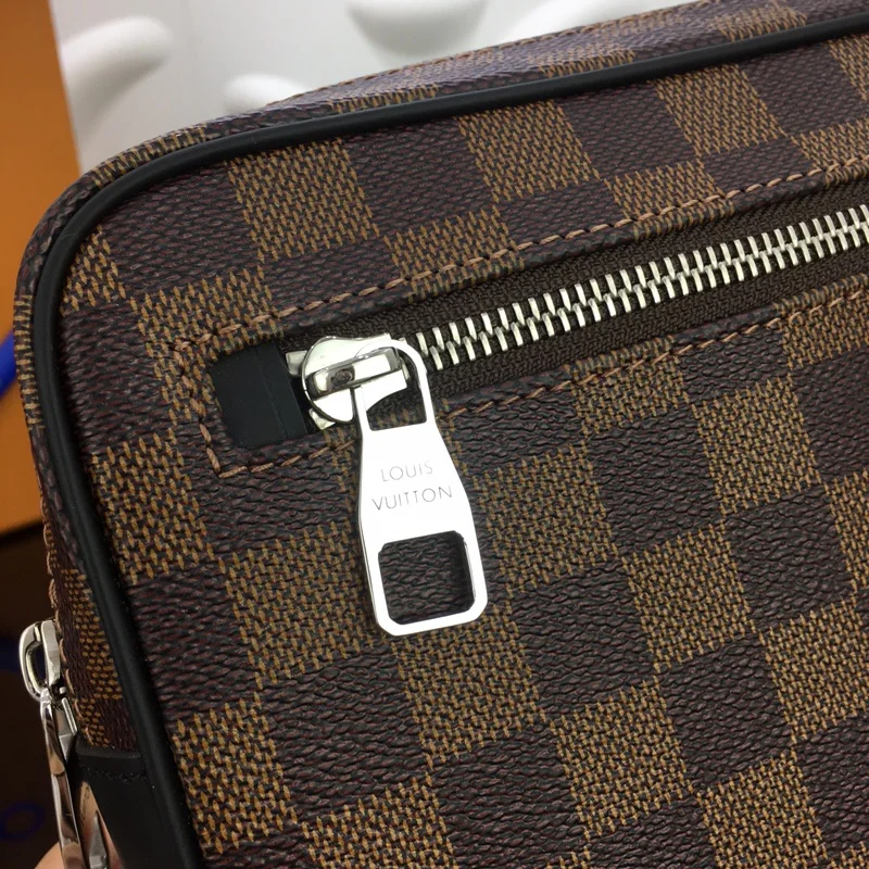 Perfect replica Louis Vuitton Clutch Bags
