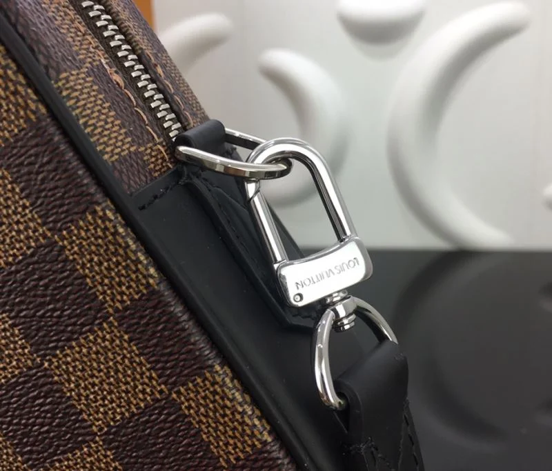 Perfect replica Louis Vuitton Clutch Bags
