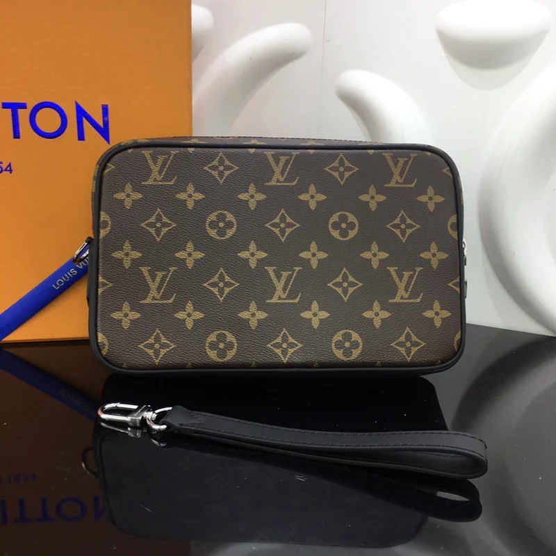 Bargain Louis Vuitton Clutch Bags