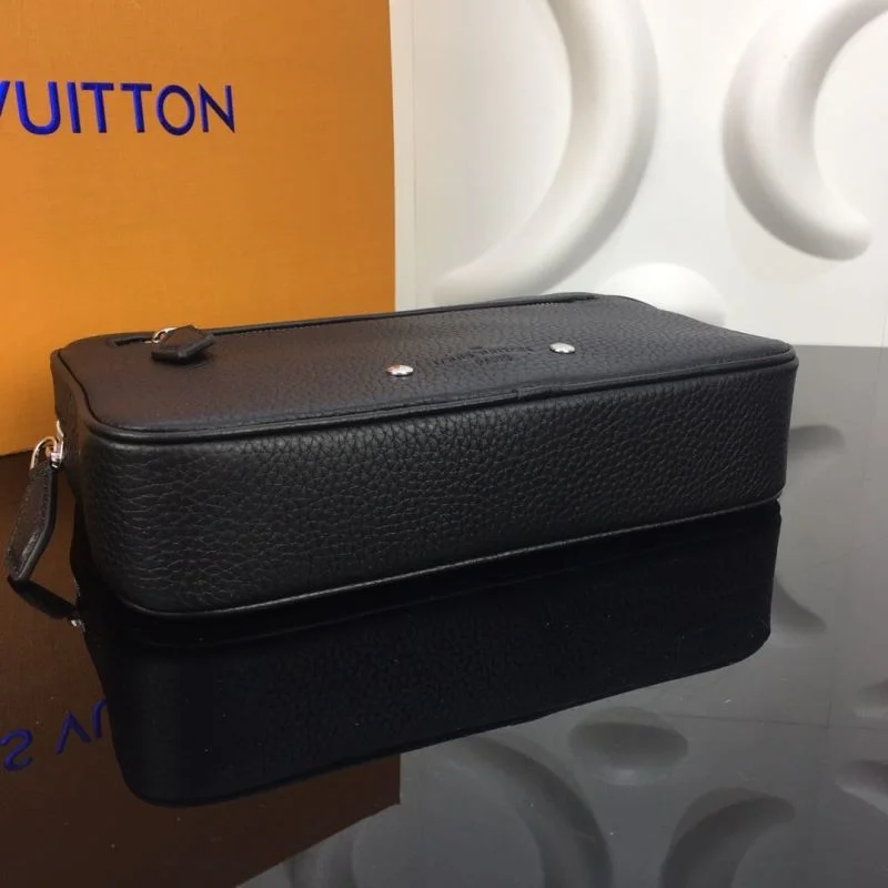 Exact replica Louis Vuitton Clutch Bags