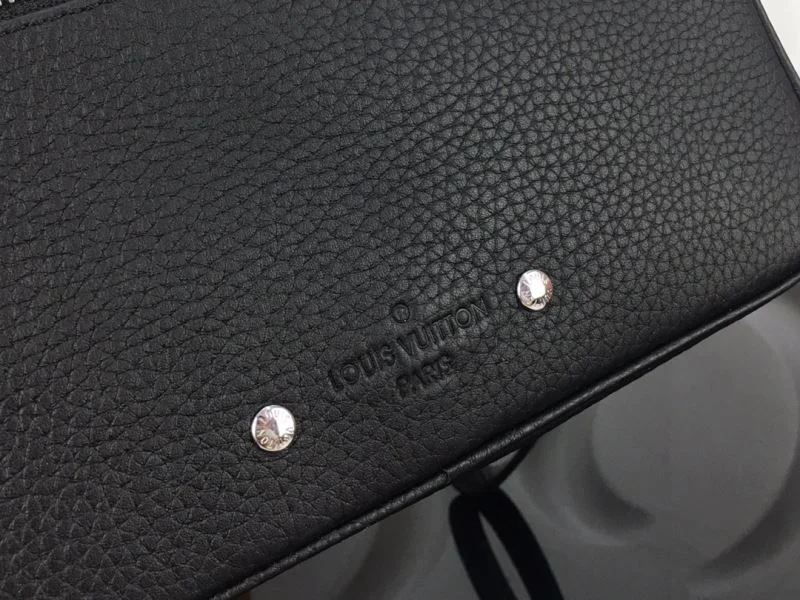Exact replica Louis Vuitton Clutch Bags