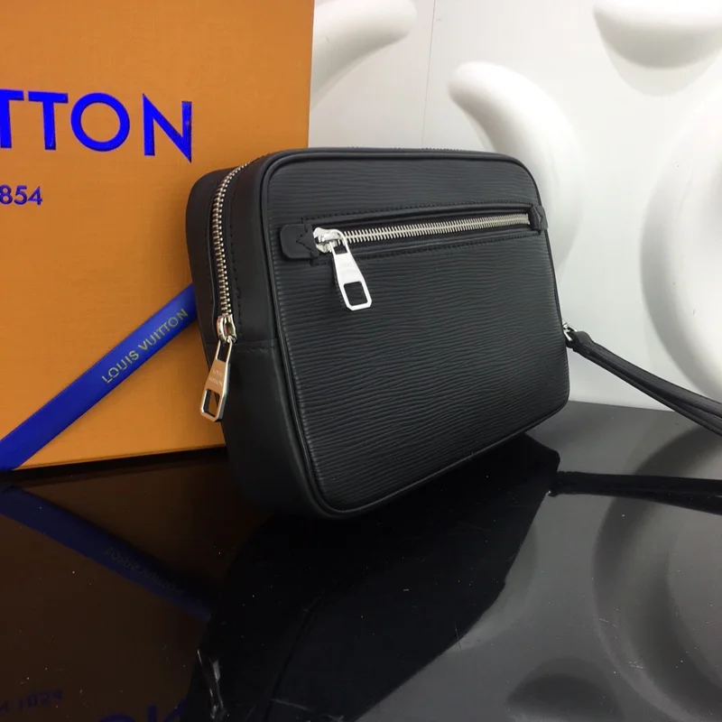 Bargain Louis Vuitton Clutch Bags