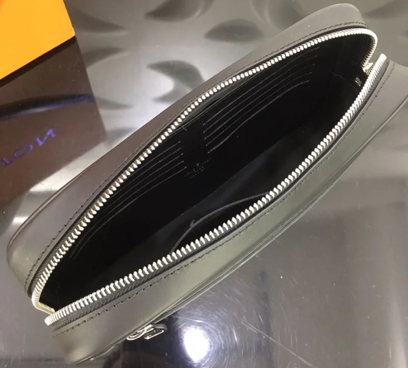 Bargain Louis Vuitton Clutch Bags