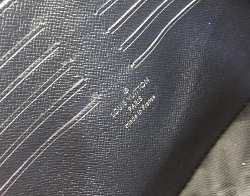 Cut-rate Louis Vuitton Clutch Bags