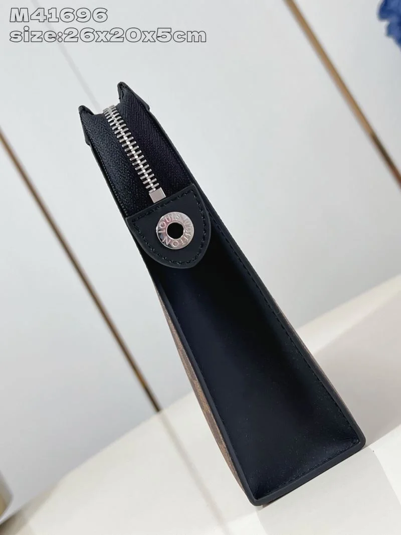 Factory-made Louis Vuitton Clutch Bags