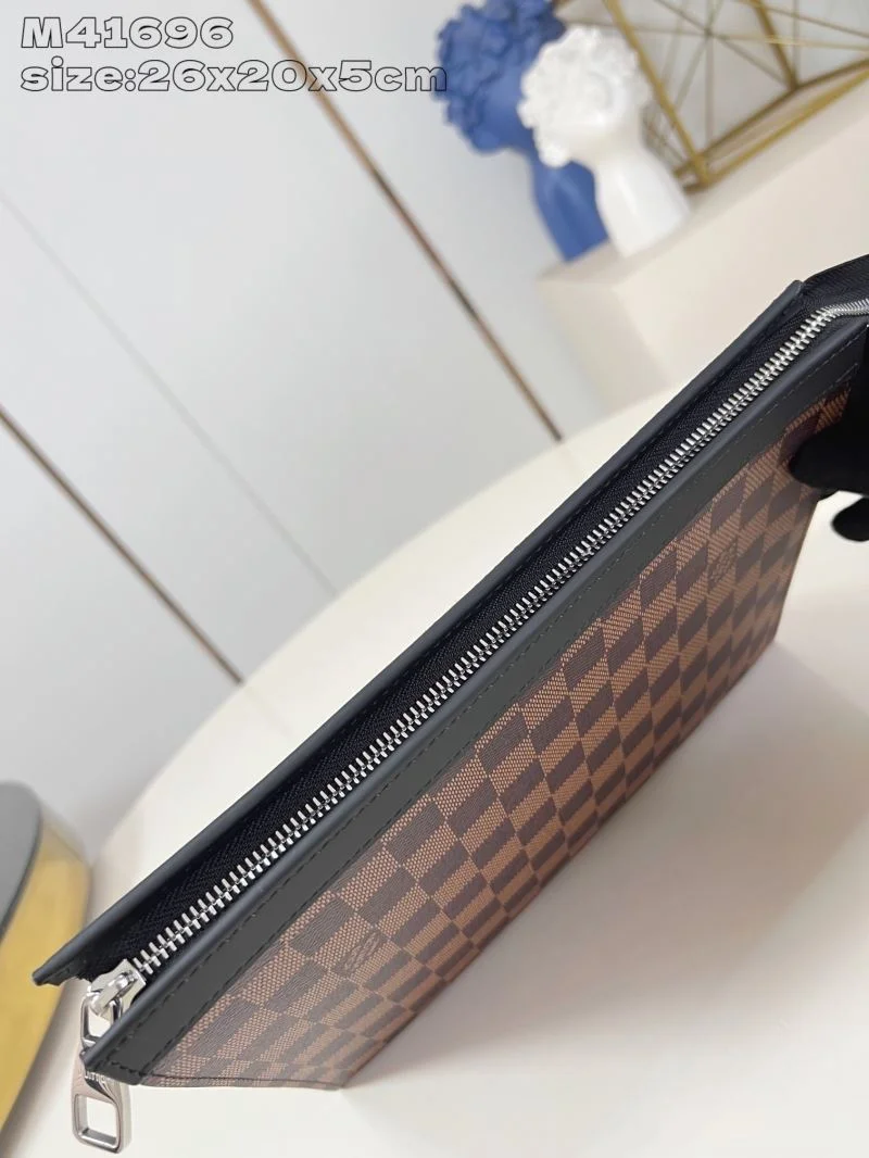 Factory-made Louis Vuitton Clutch Bags
