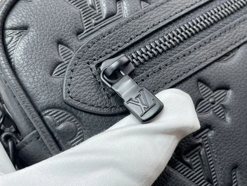 Factory-made Louis Vuitton Clutch Bags