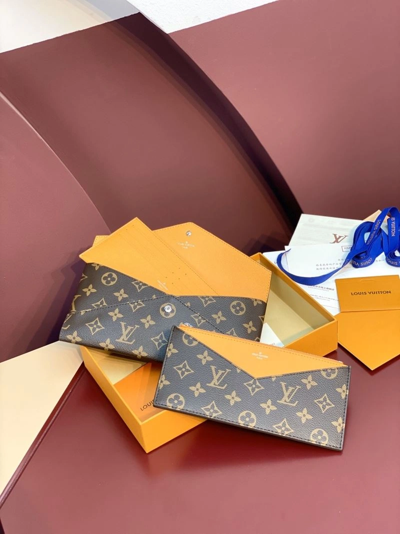 Mirror quality Louis Vuitton Clutch Bags