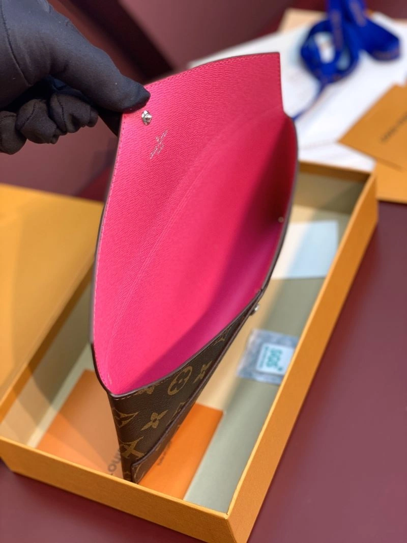 Factory-made Louis Vuitton Clutch Bags