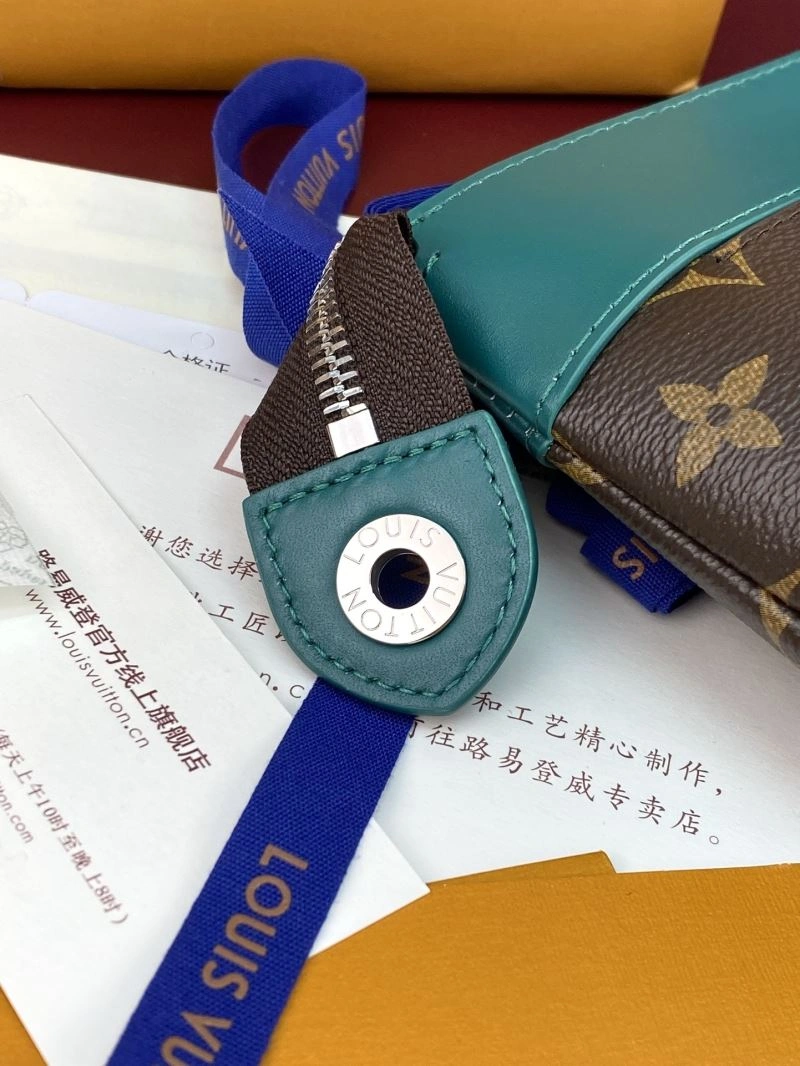 Bargain Louis Vuitton Clutch Bags