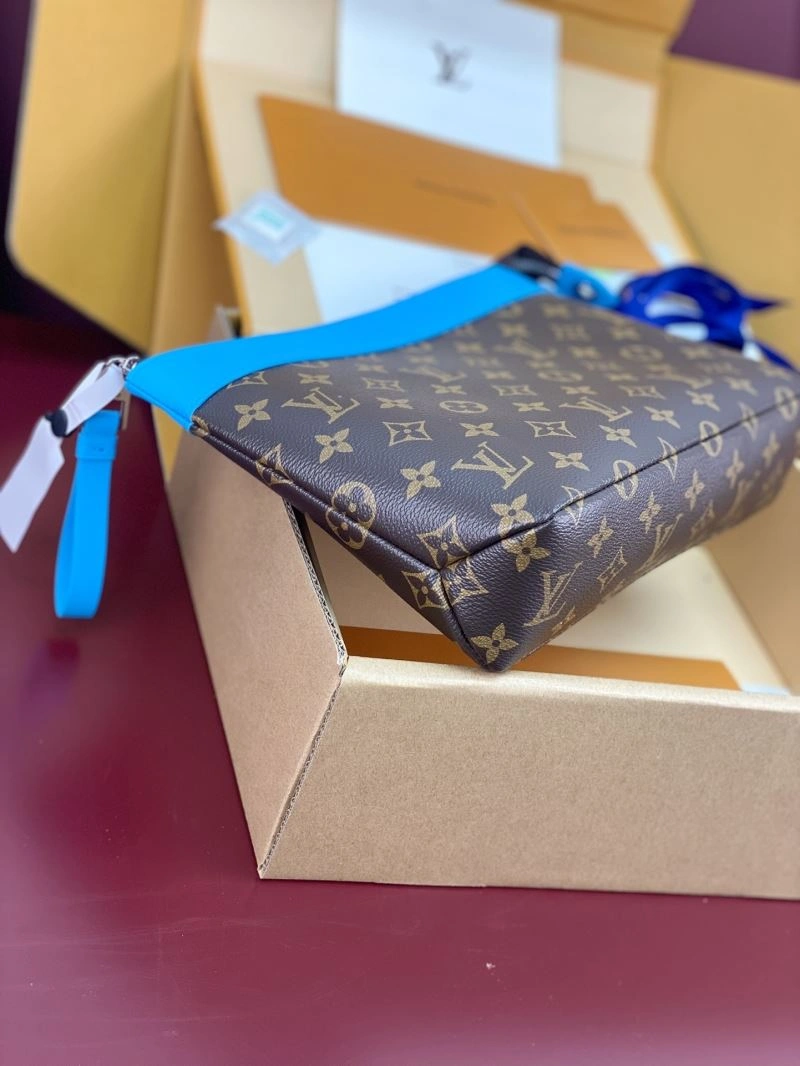 Value-priced Louis Vuitton Clutch Bags