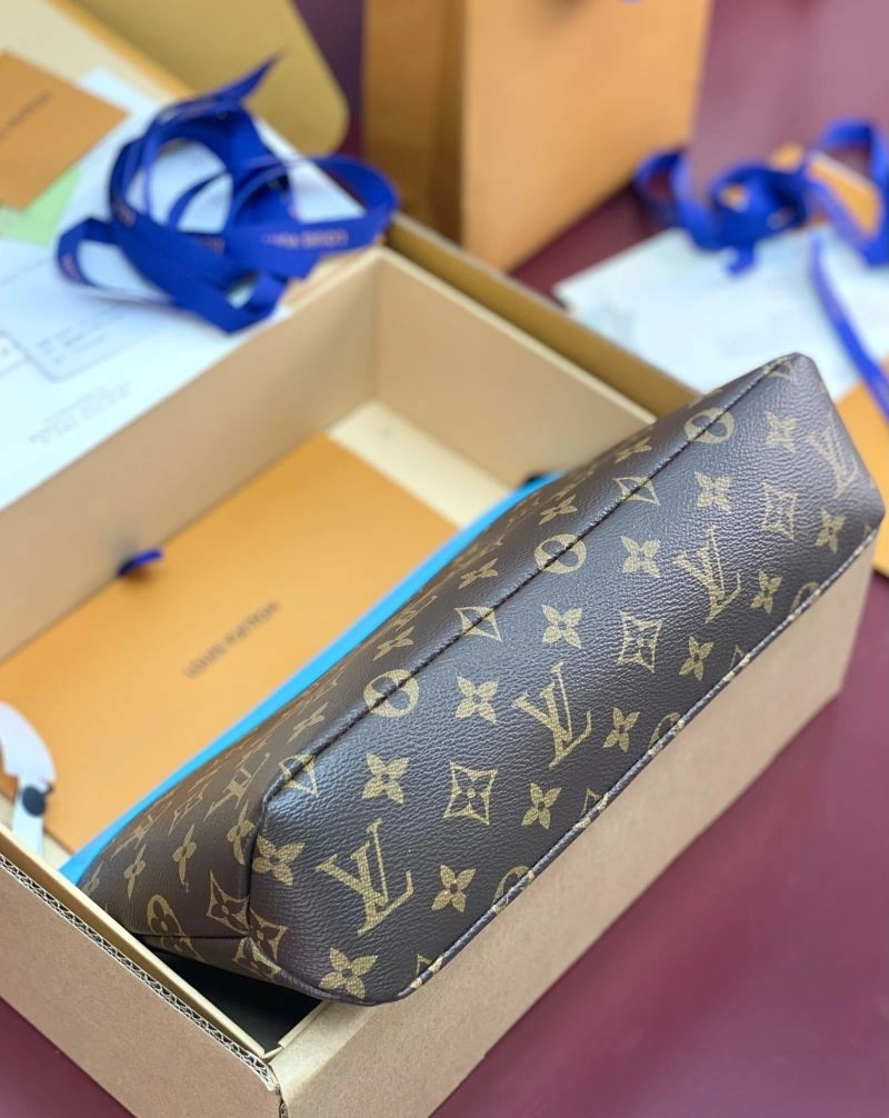 Value-priced Louis Vuitton Clutch Bags