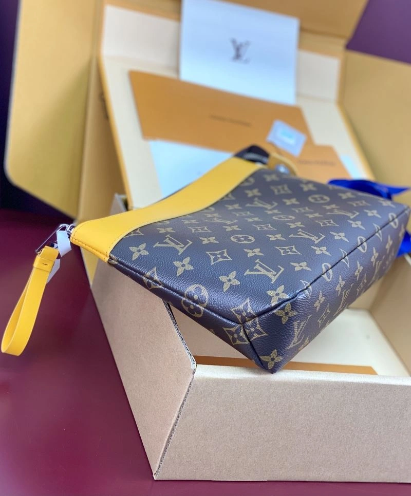 Value-priced Louis Vuitton Clutch Bags
