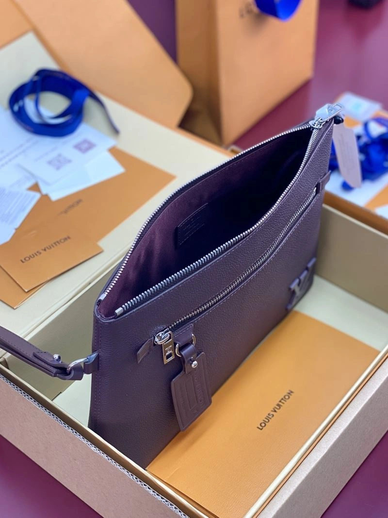 Top mirror Louis Vuitton Clutch Bags