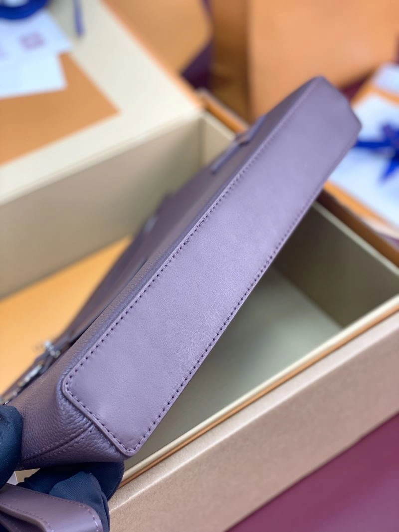 Top mirror Louis Vuitton Clutch Bags