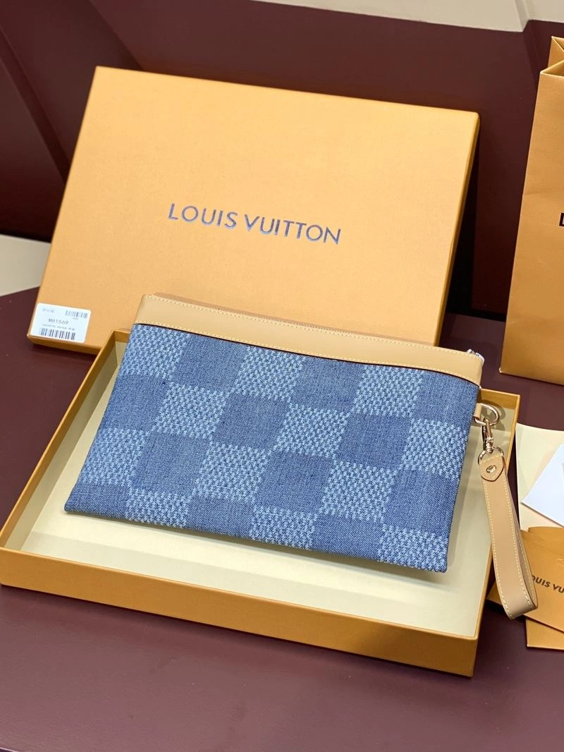 Exact replica Louis Vuitton Clutch Bags