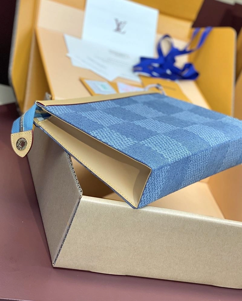 High fidelity Louis Vuitton Clutch Bags
