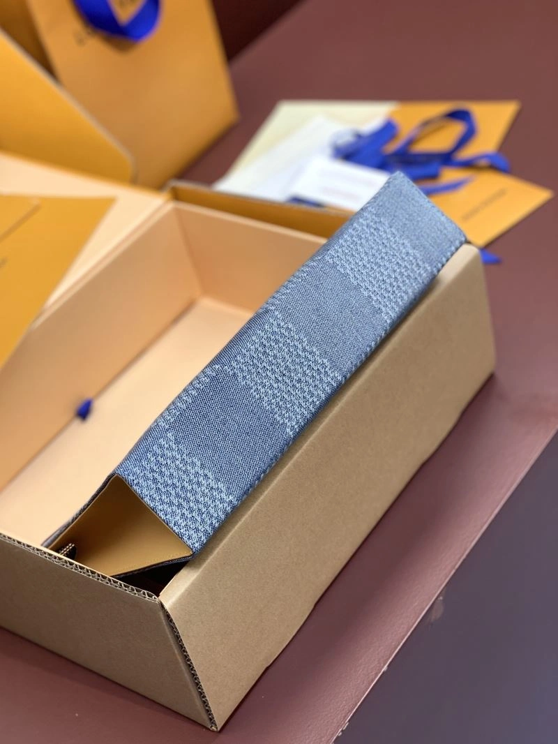 High fidelity Louis Vuitton Clutch Bags