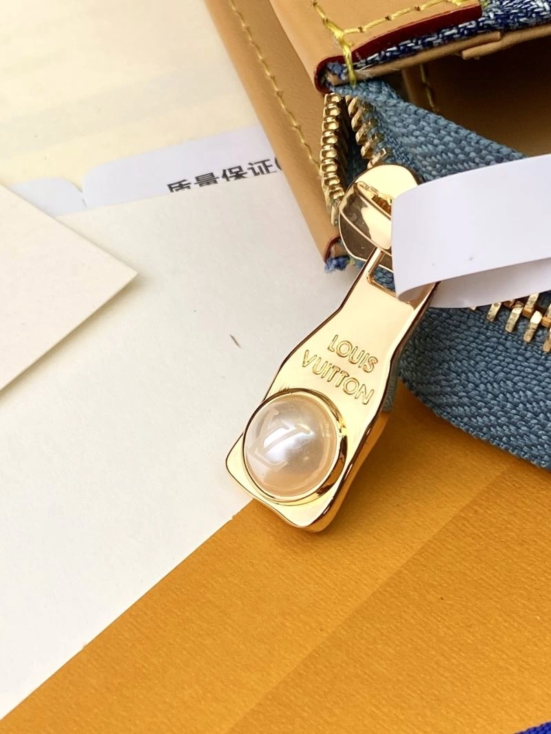 High fidelity Louis Vuitton Clutch Bags