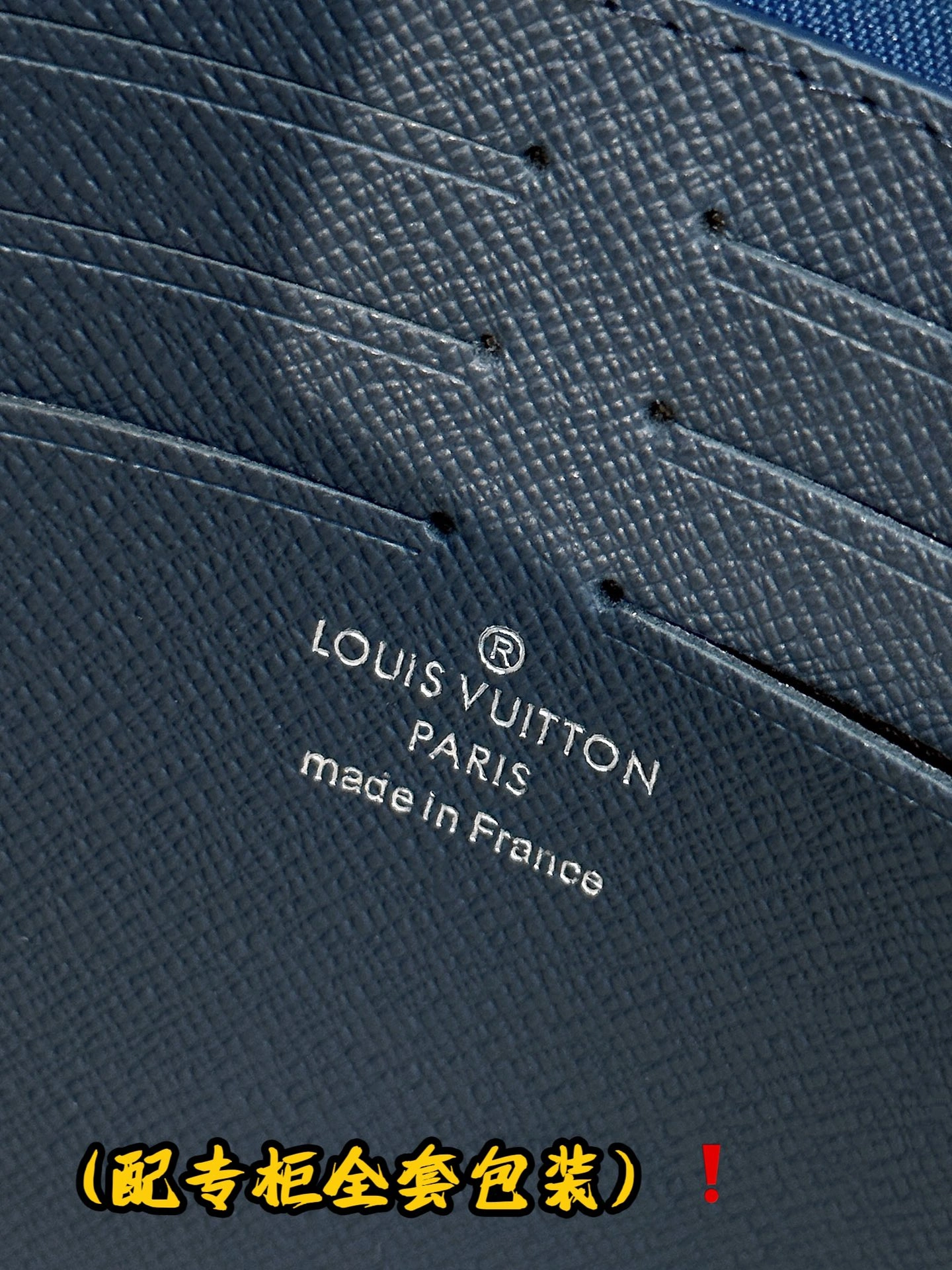 Exact replica Louis Vuitton Clutch Bags