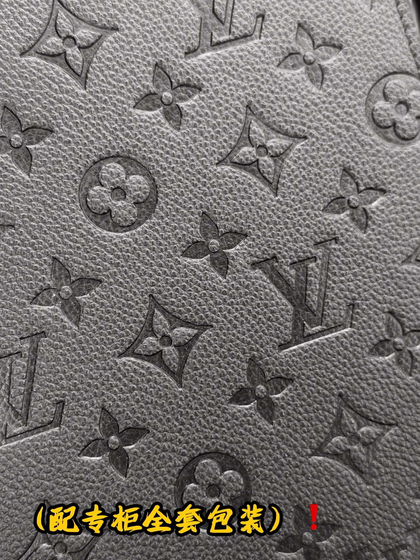 Brand-original Louis Vuitton Clutch Bags