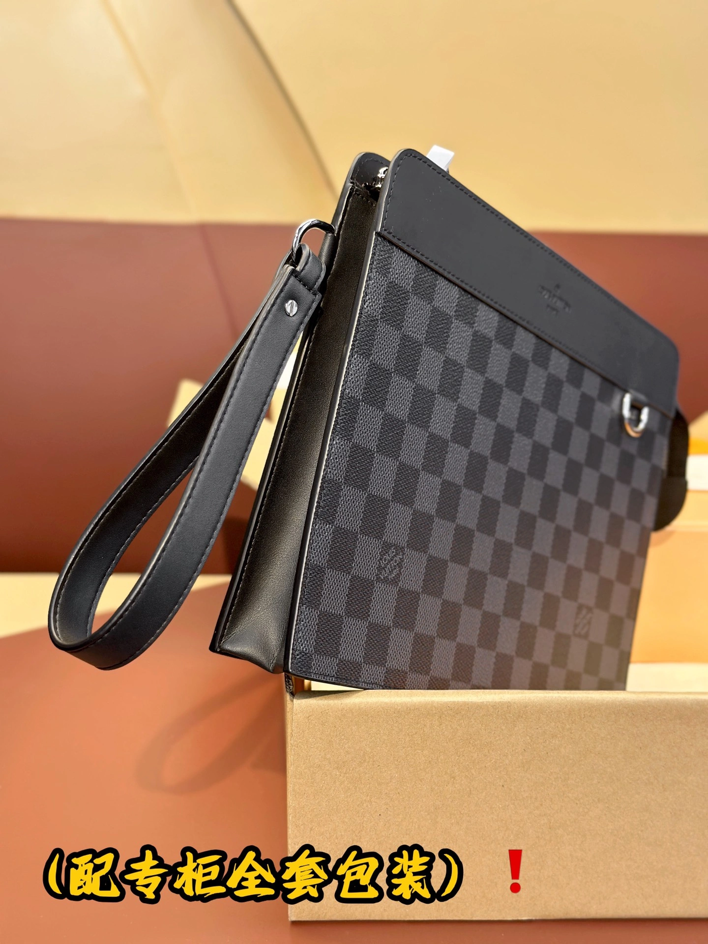 High fidelity Louis Vuitton Clutch Bags