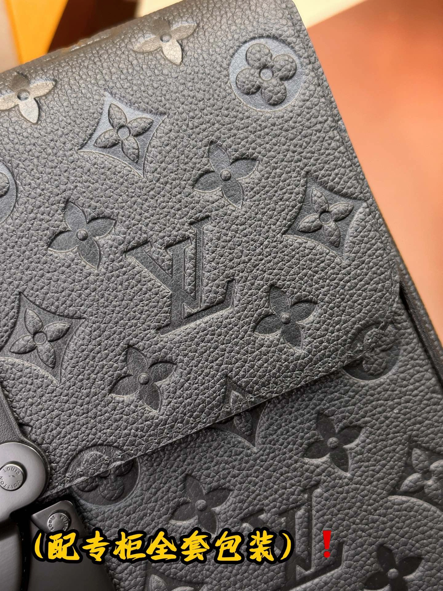 Bargain Louis Vuitton Clutch Bags