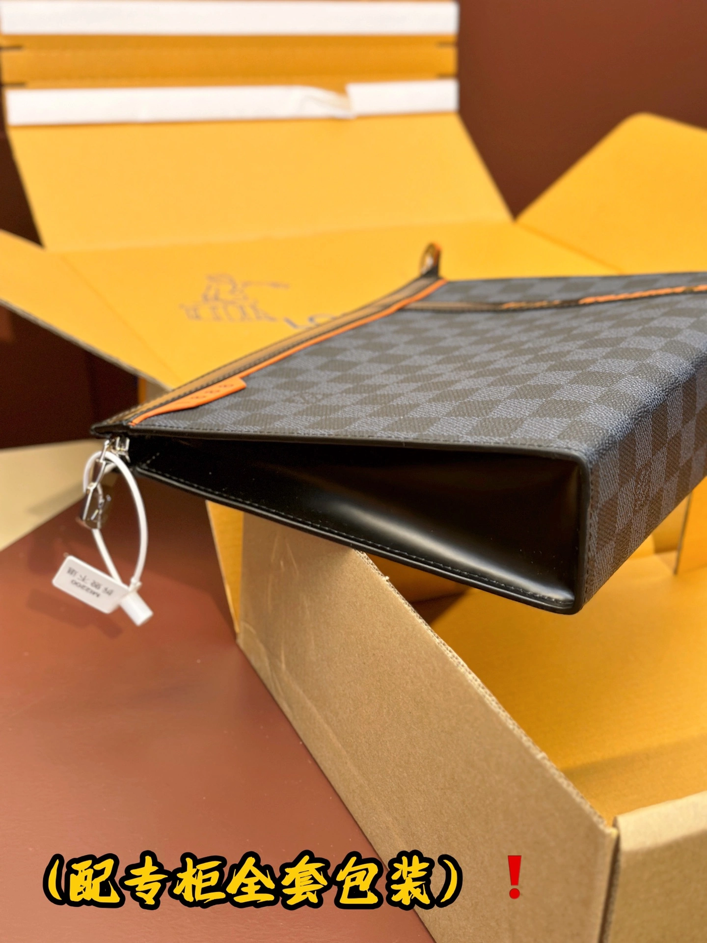 Bargain Louis Vuitton Clutch Bags