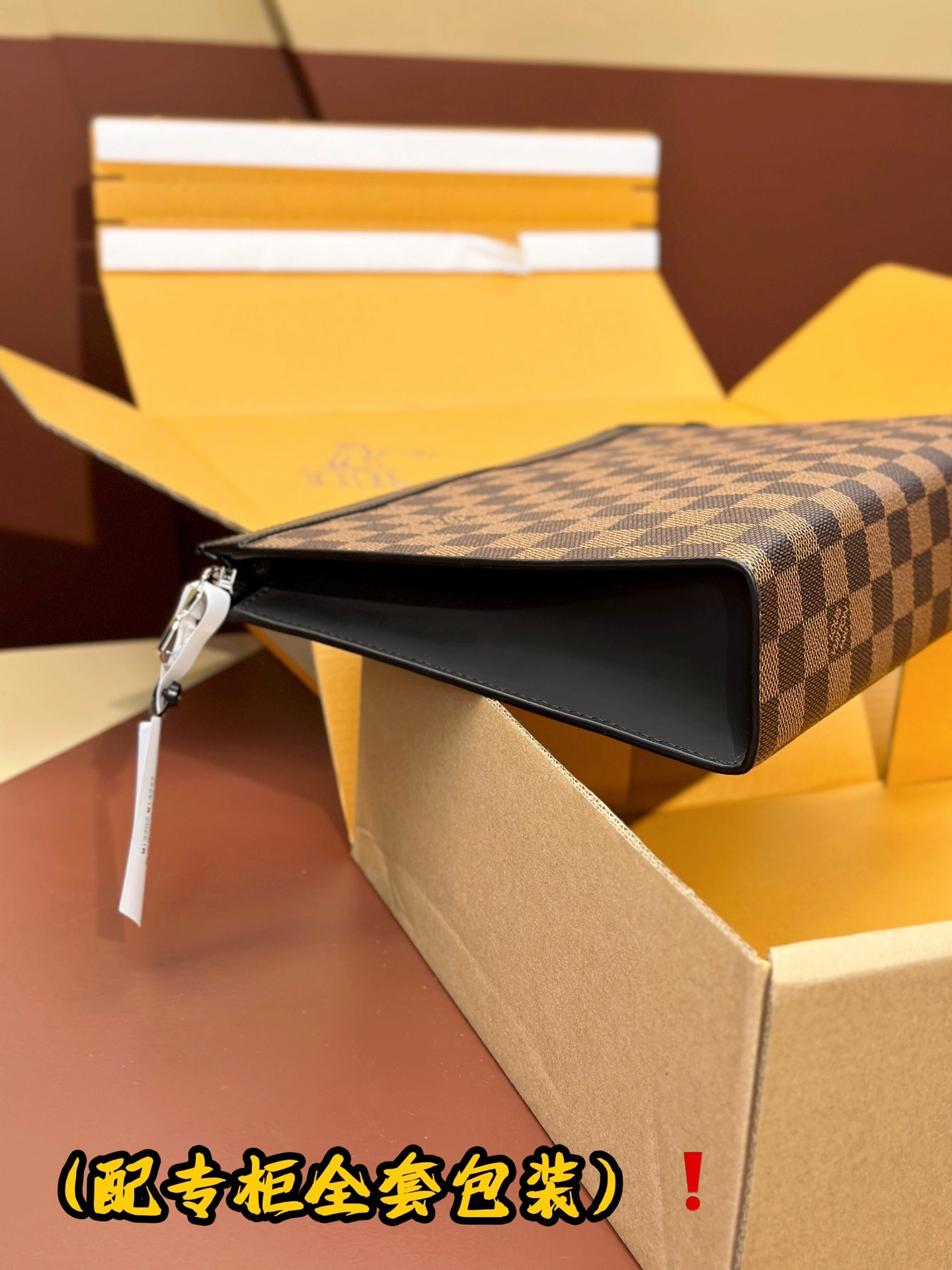Discounted Louis Vuitton Clutch Bags