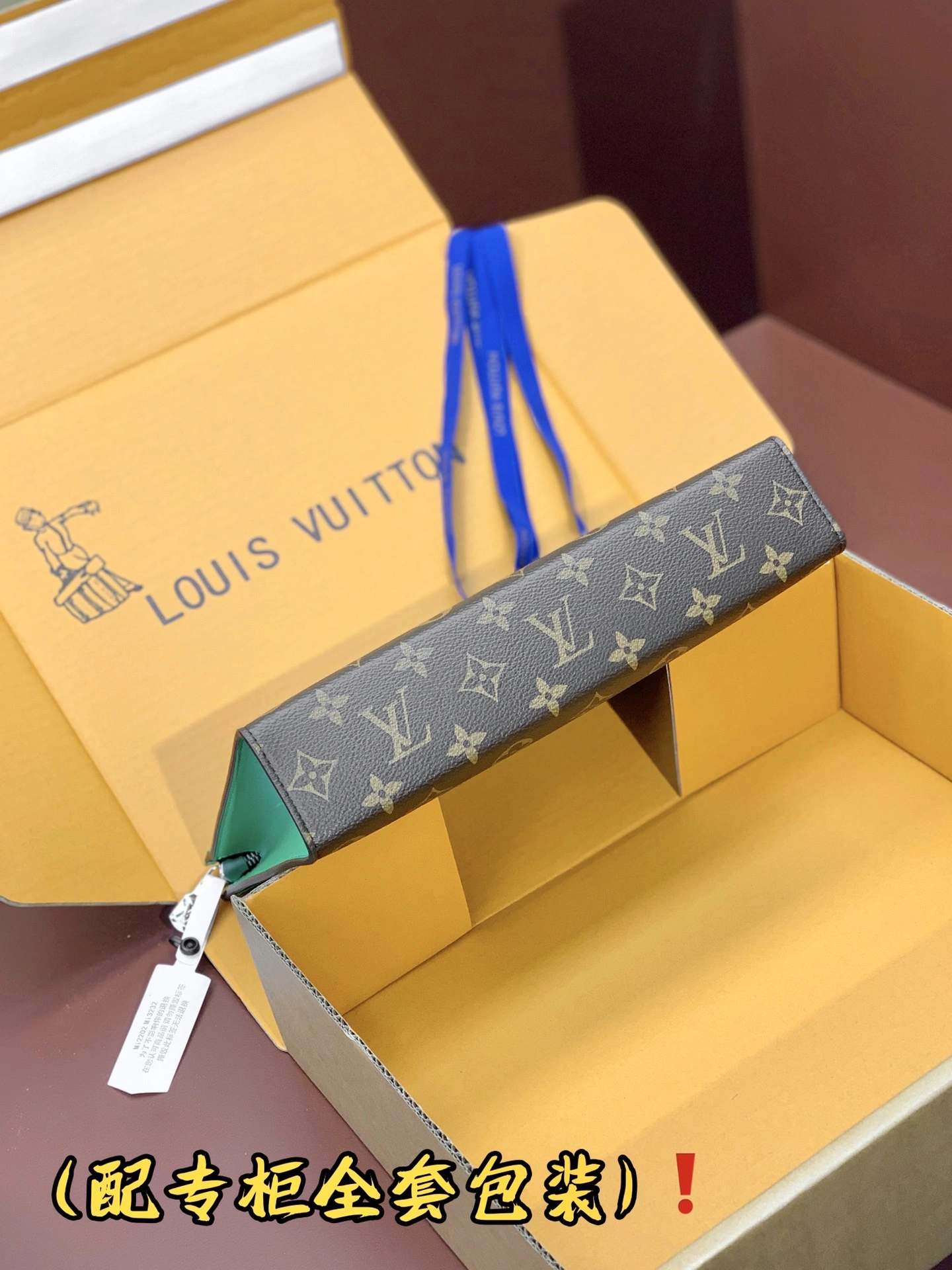 Economical Louis Vuitton Clutch Bags